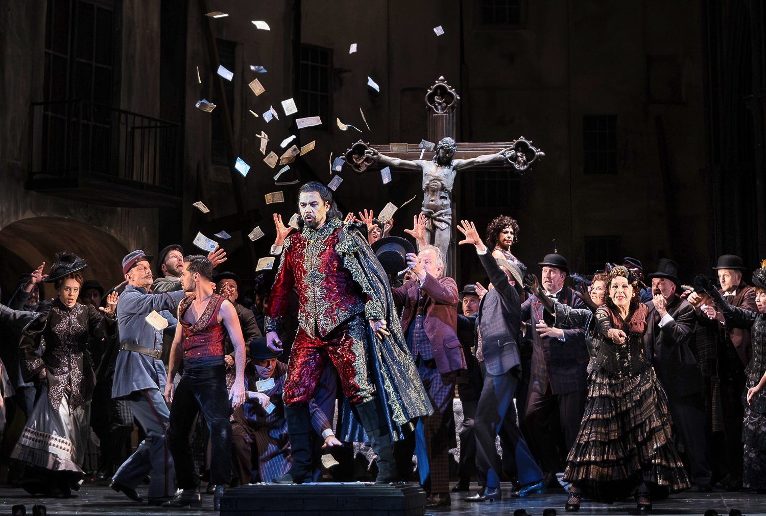 Faust, Royal Opera review - pure theatre in this solid revival
